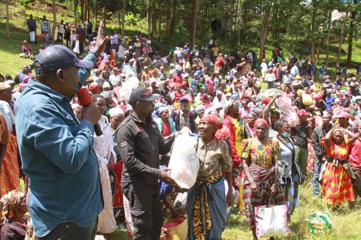 Ahadi Kenya Trust offers Easter goodies to Mathioya residents - The ...
