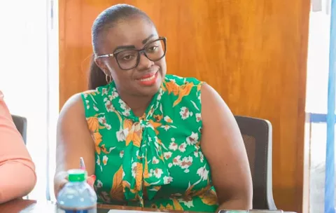 Senator Gloria Orwoba Kicked Out Of Senate For Showing Up With Stained ...
